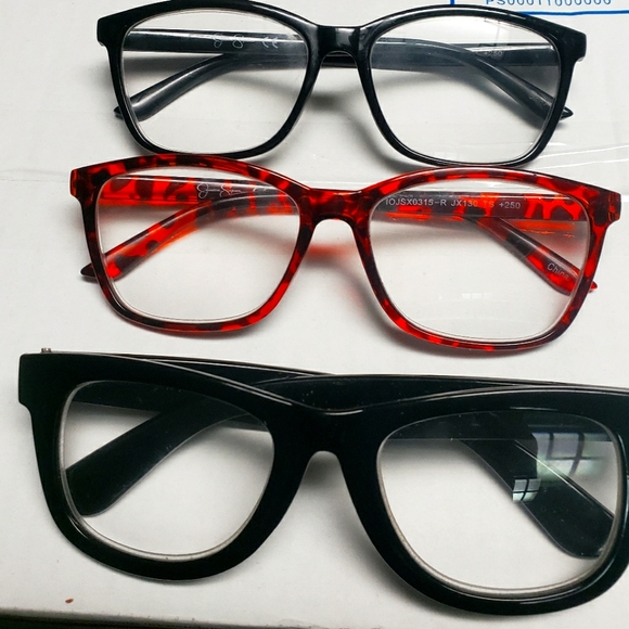 Jessica Simpson | Accessories | Jessica Simpson Used Reader Glasses 25 ...